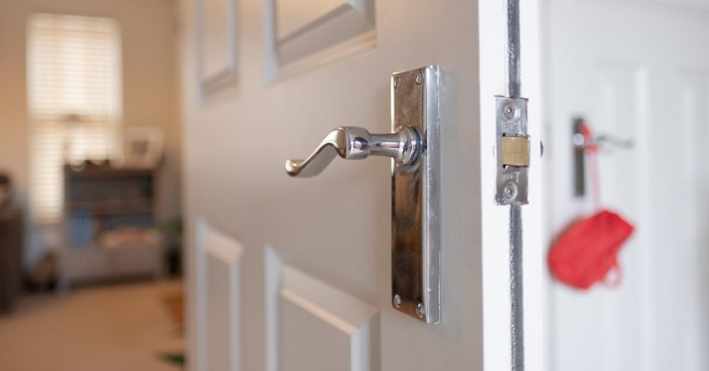 What is the Difference Between a Fire Door and a Normal Door? - FireArrest